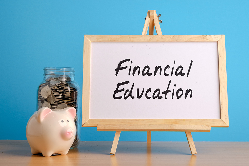 Financial Education Paths: 8 Best Finance College Degree Programs ...